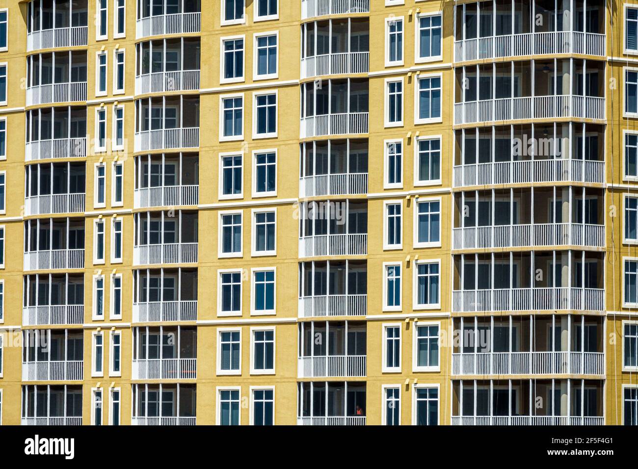 Repetitive shapes hi-res stock photography and images - Alamy