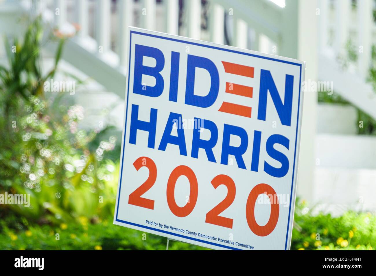 2020 presidential election political campaign garden sign hi-res stock ...