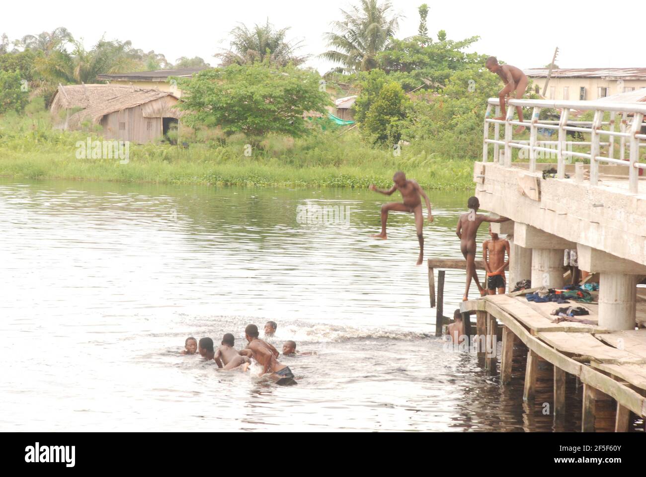 Nigeria river hi-res stock photography and images - Alamy