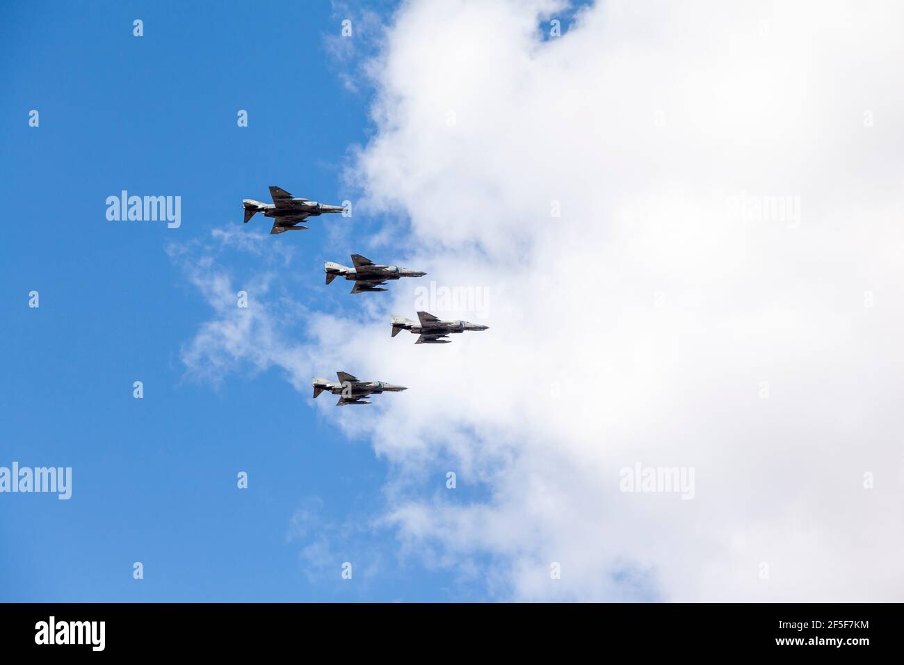 F 4 phantom hi-res stock photography and images - Alamy