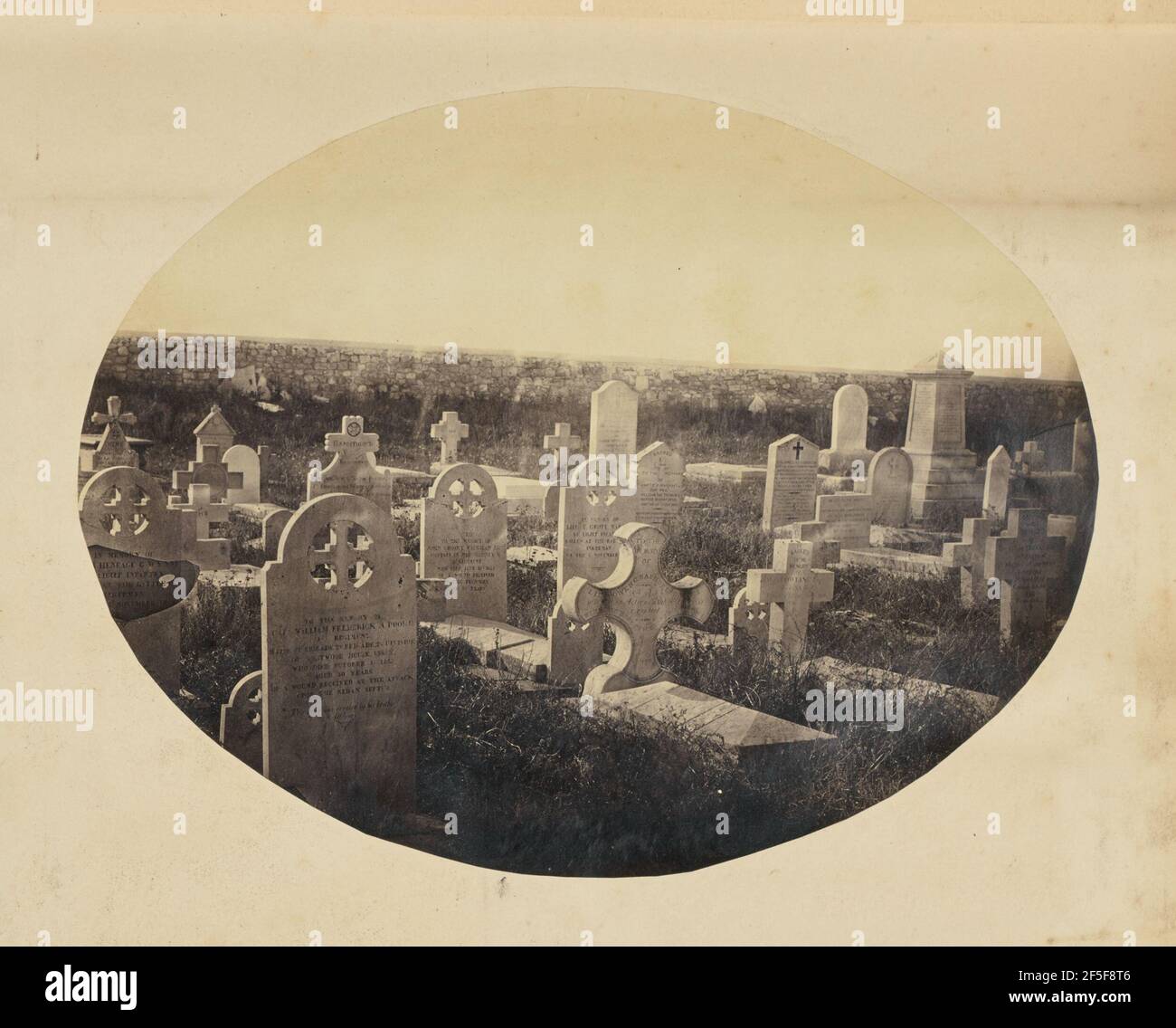 Cathcarts hill cemetery hi-res stock photography and images - Alamy