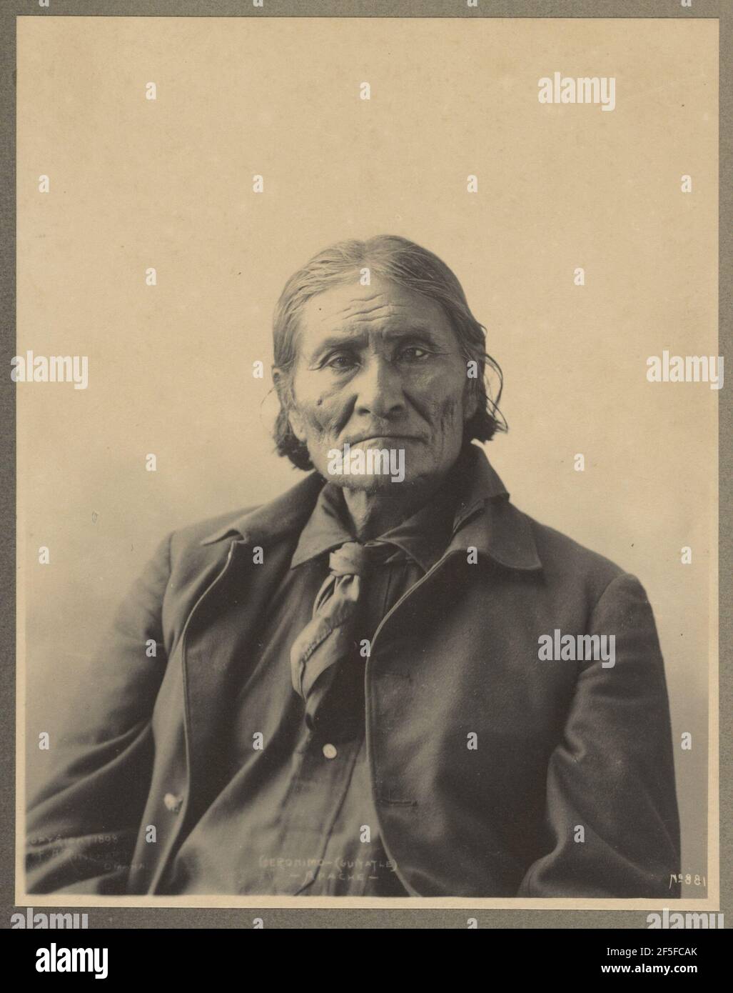 Apache warriors hi-res stock photography and images - Alamy