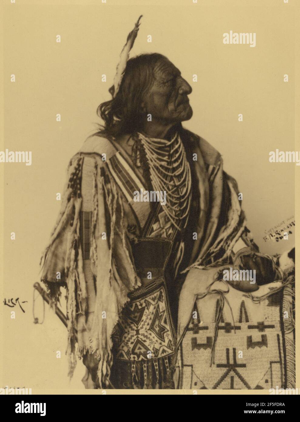 1800s sioux indians hi-res stock photography and images - Alamy
