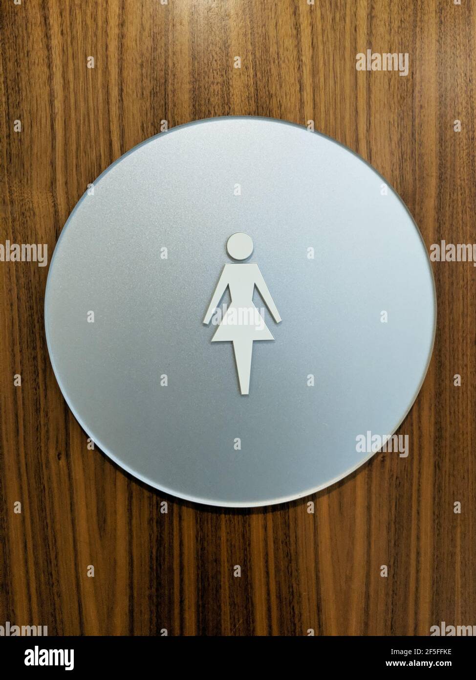 Restroom signage hi-res stock photography and images - Alamy