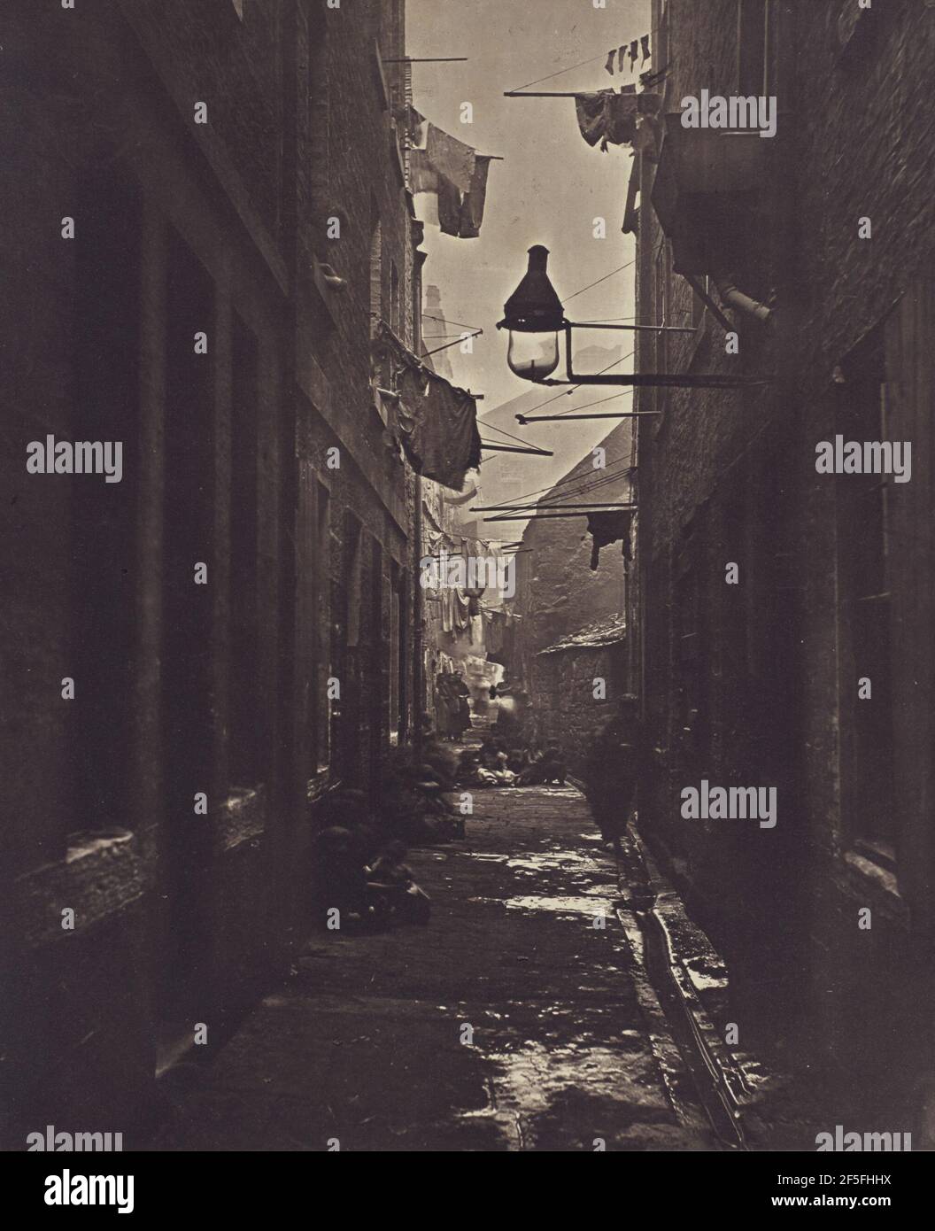Edinburgh high street 19th century hi-res stock photography and images ...