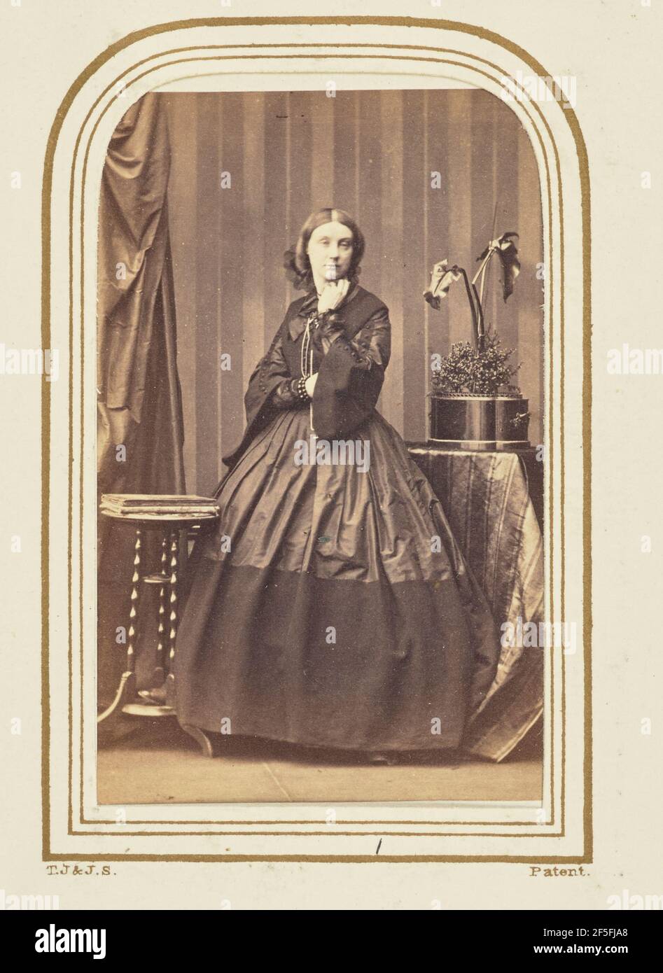 Mrs maxwell hi-res stock photography and images - Alamy