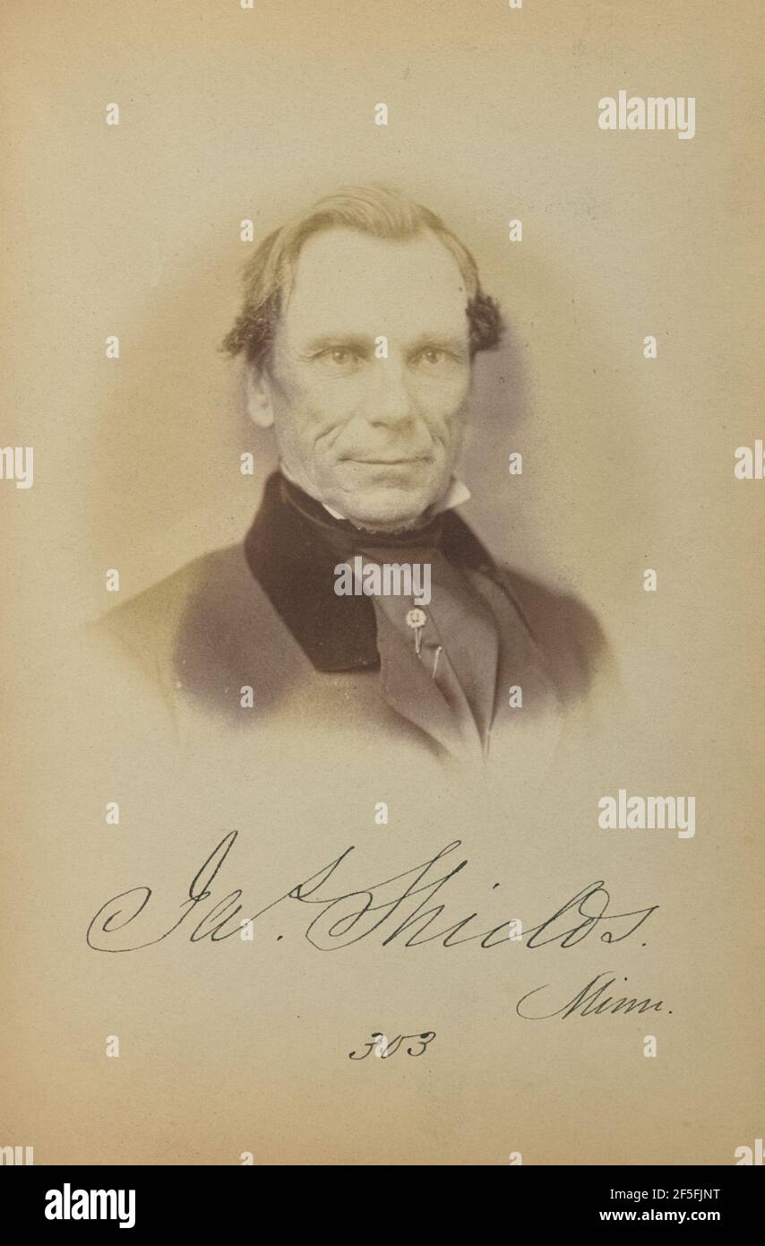 James shields hi-res stock photography and images - Alamy