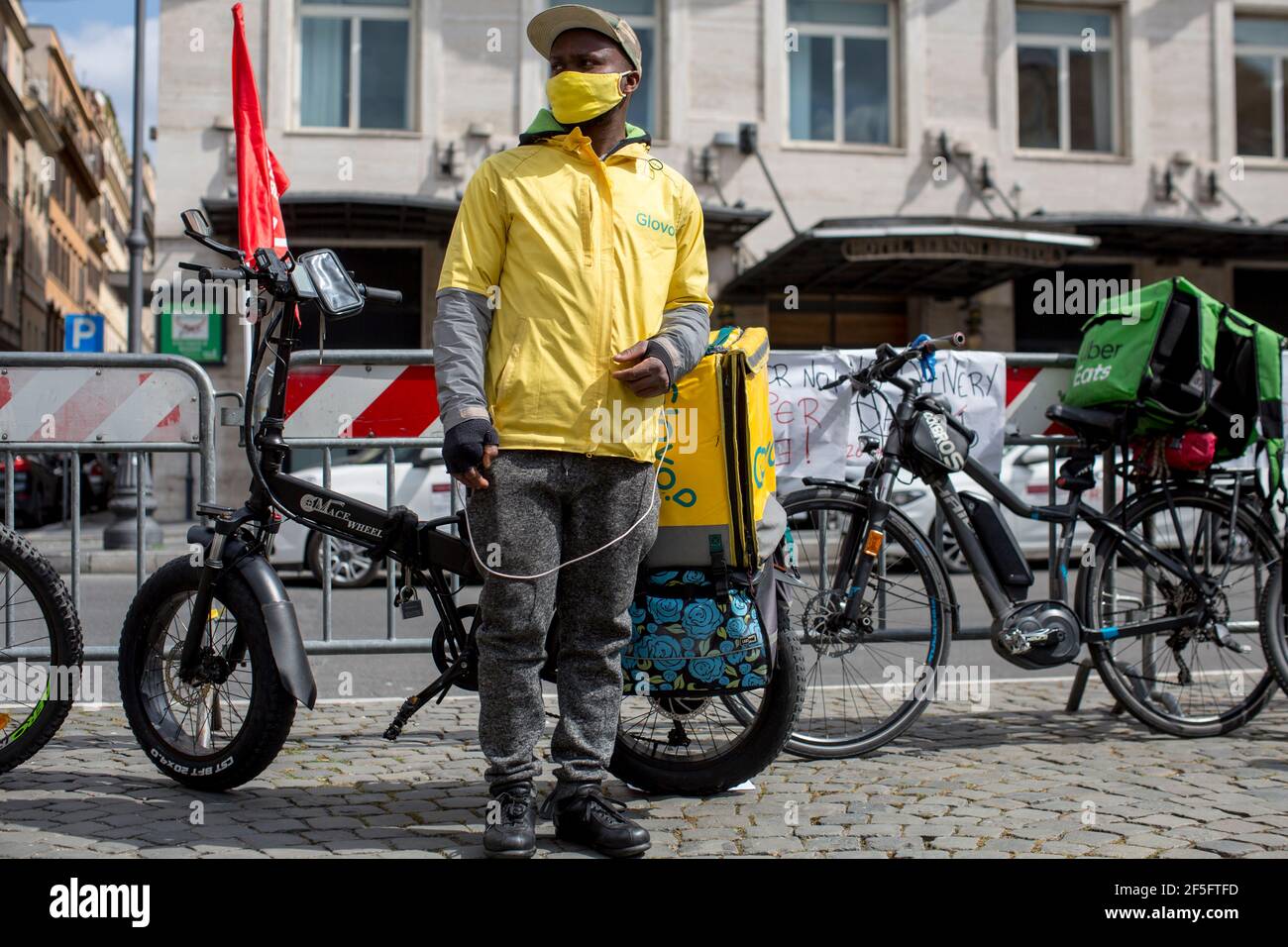 Rome, Italy. 26th Mar, 2021. Strike held in Rome by food delivery ...