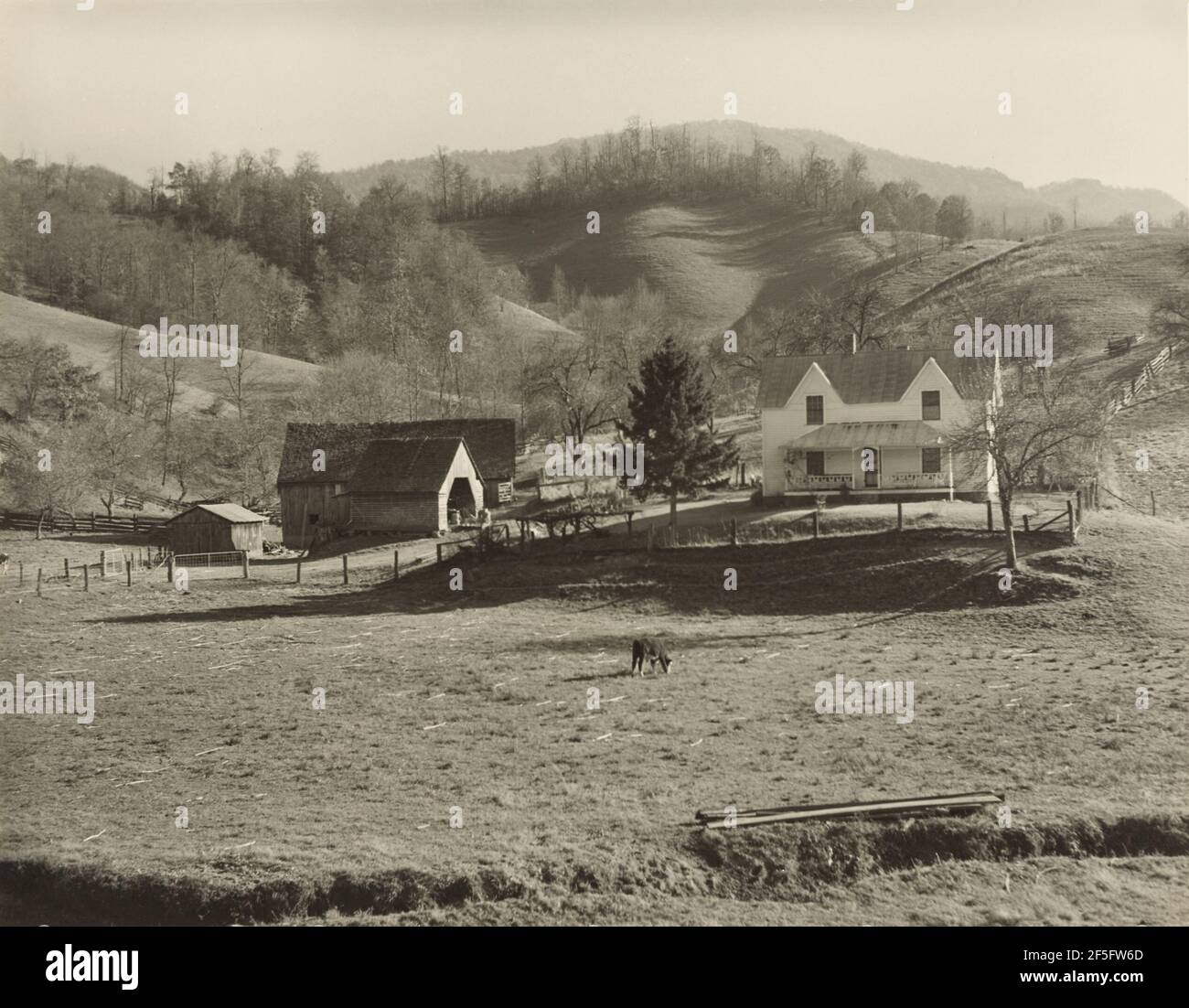 Country life farm 1900s hi-res stock photography and images - Alamy