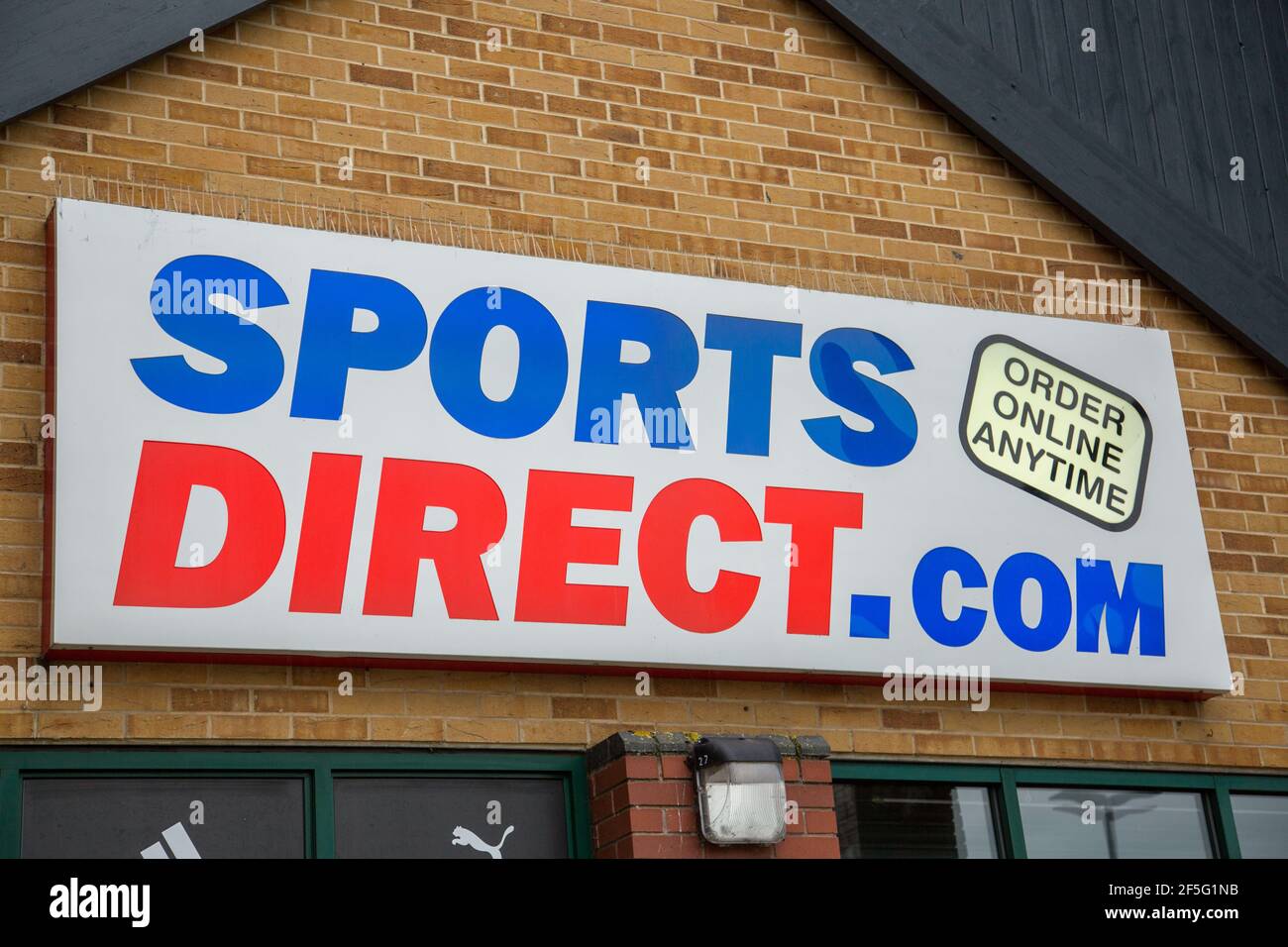 Sports Direct Store Sign High Resolution Stock Photography and Images ...