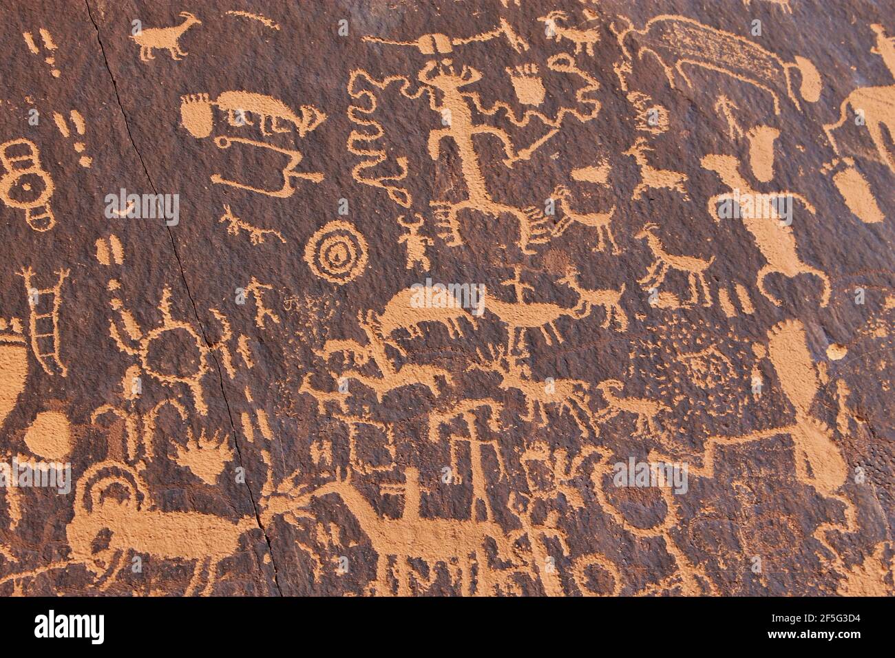 Prehistoric cave art symbols hi-res stock photography and images - Alamy