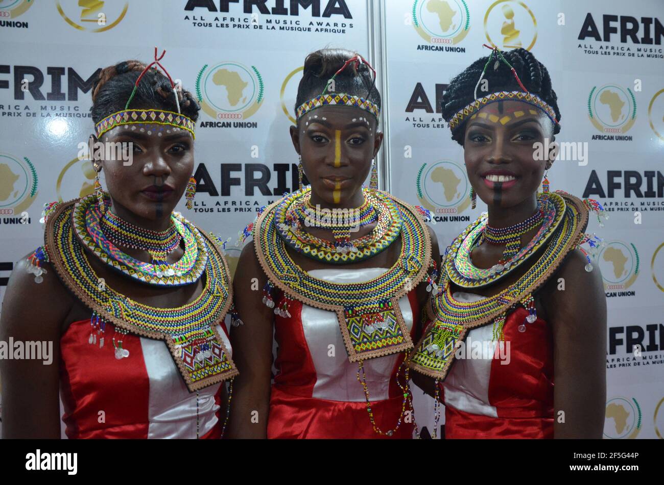 Kenya girls hi-res stock photography and images - Alamy