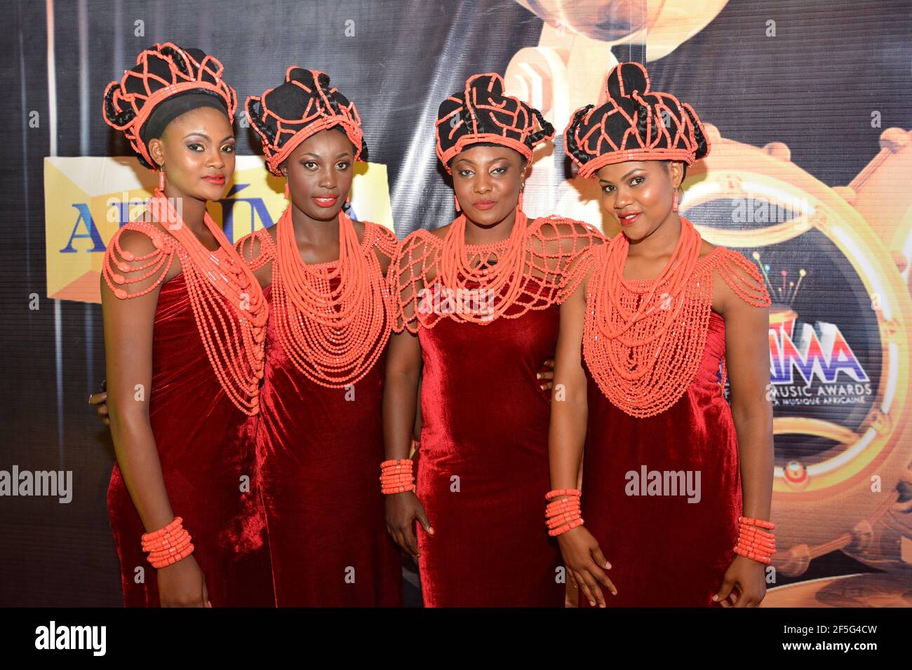 Benin culture hi-res stock photography and images - Alamy