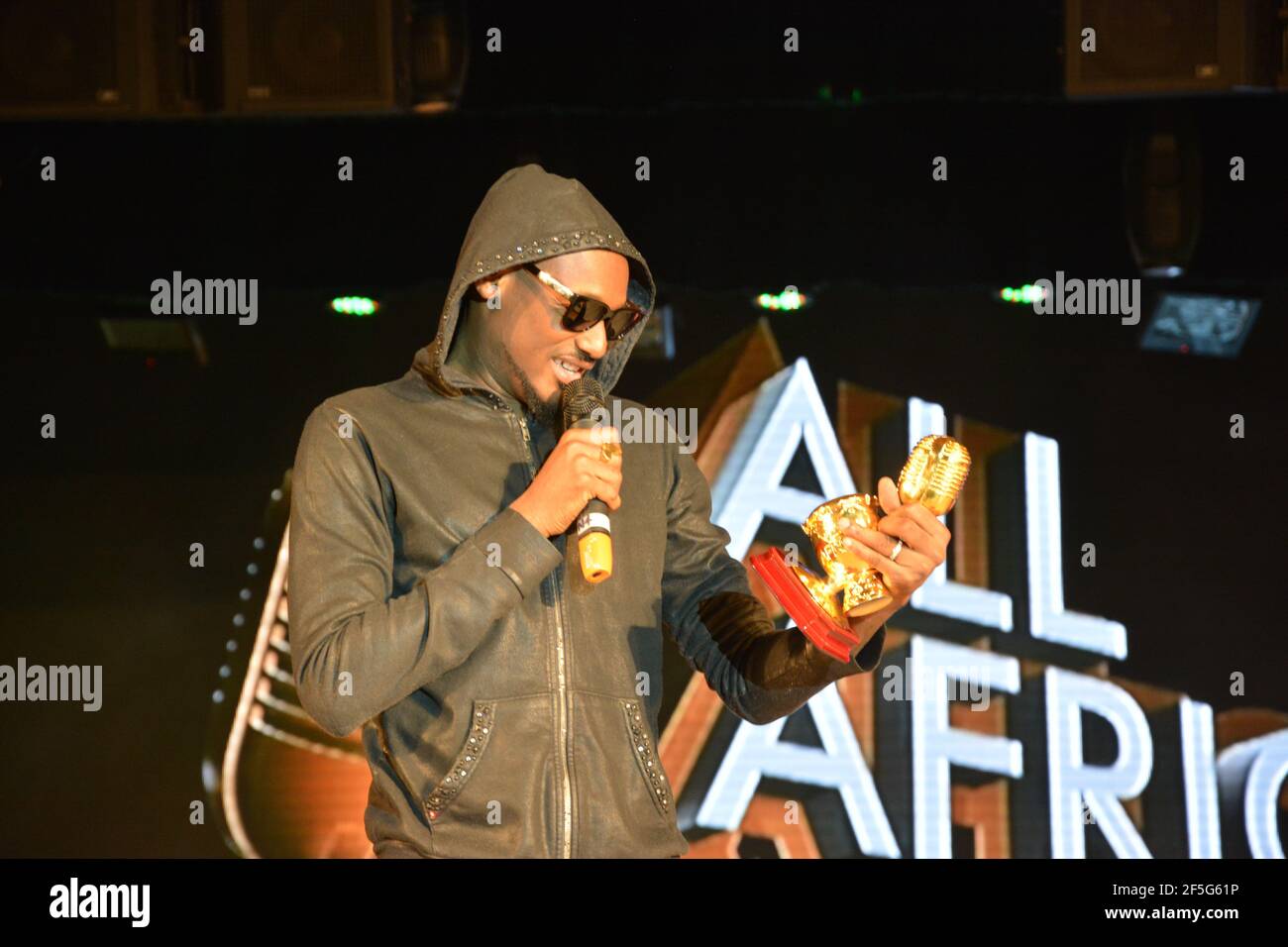 2baba hi-res stock photography and images - Alamy