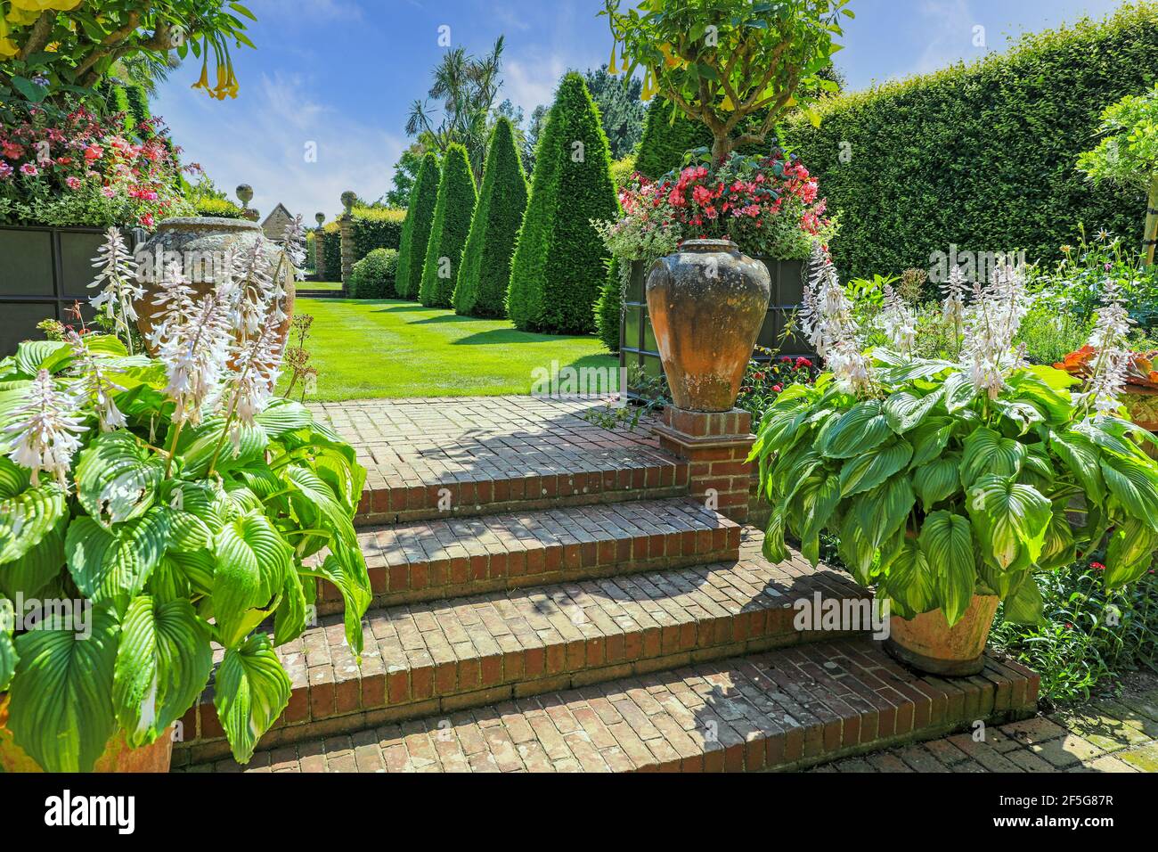 East Ruston Old Vicarage Garden, East Ruston, Norfolk, England, UK Stock Photo - Alamy
