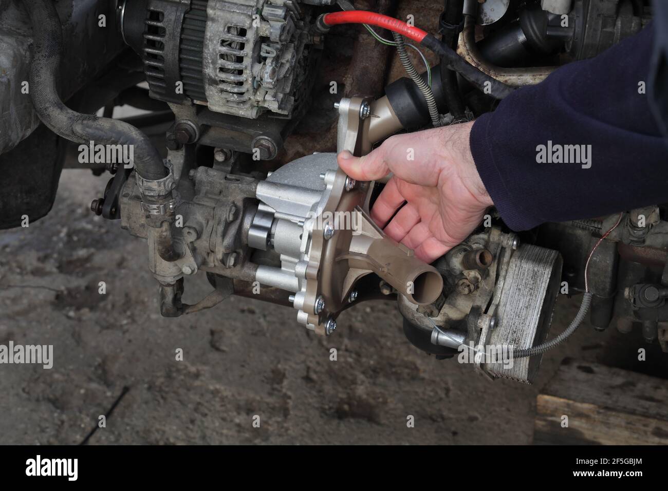 Motor pump hi-res stock photography and images - Alamy