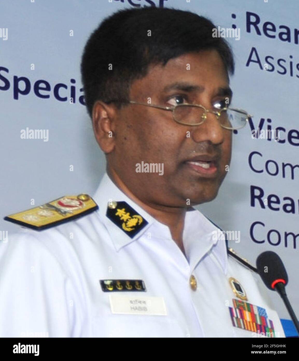 Chief naval staff bangladesh navy hi-res stock photography and images ...