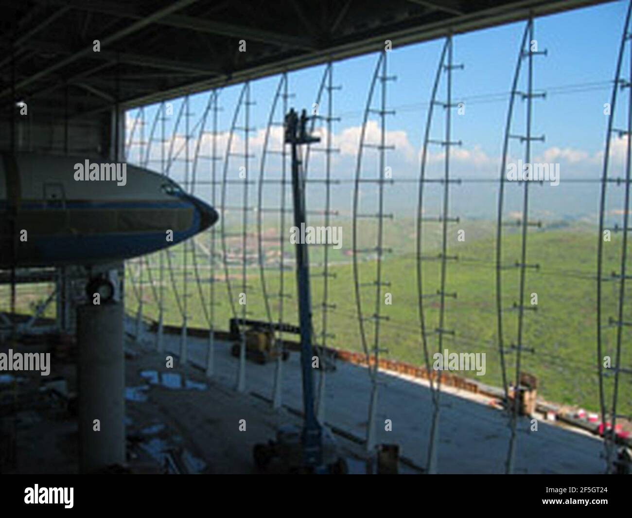 Reagan Library glass wall begins Stock Photo - Alamy