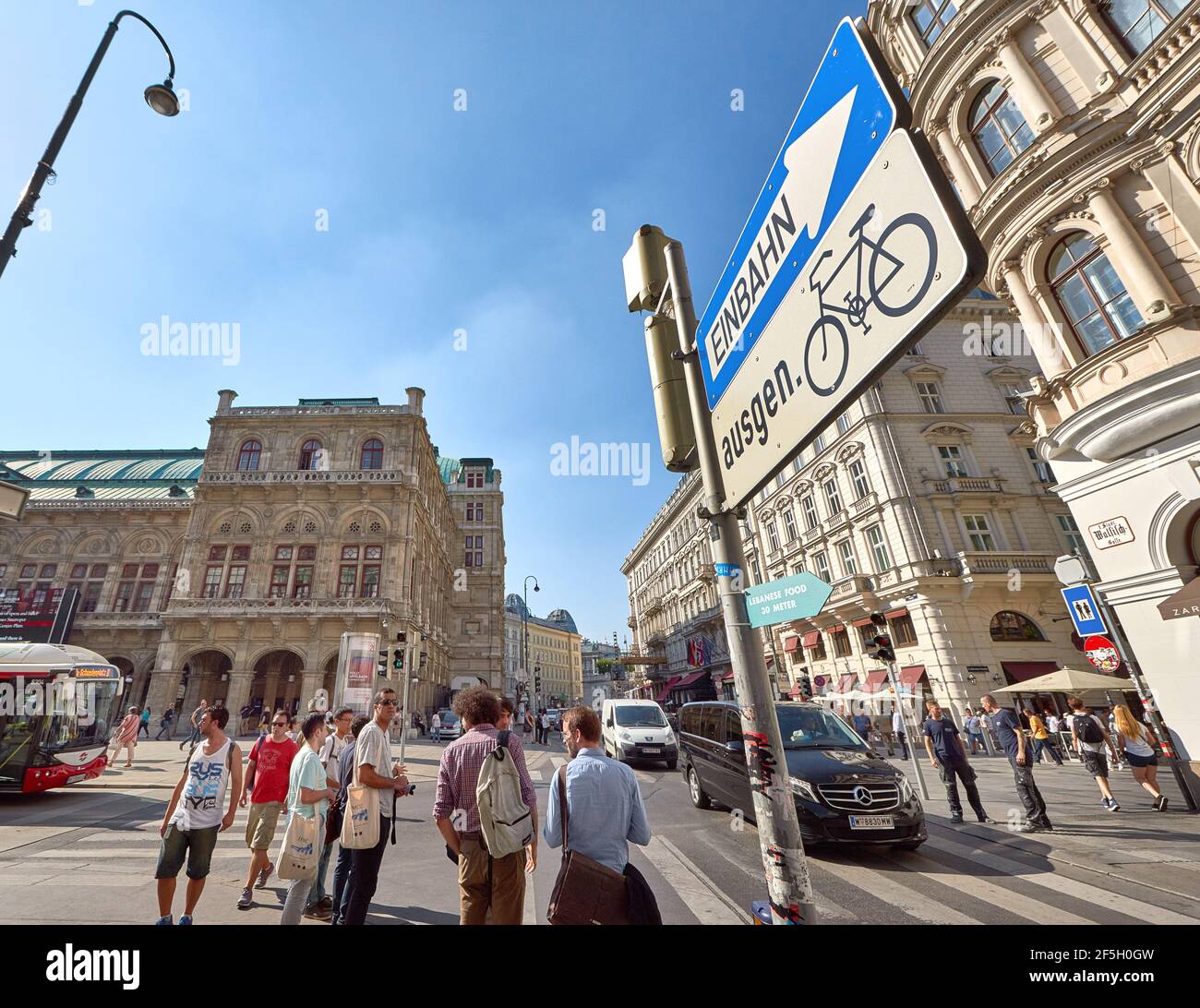 Street life of Vienna Stock Photo - Alamy