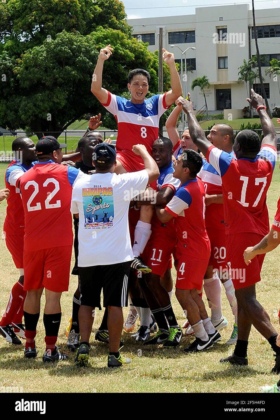 Team wins hi-res stock photography and images - Alamy