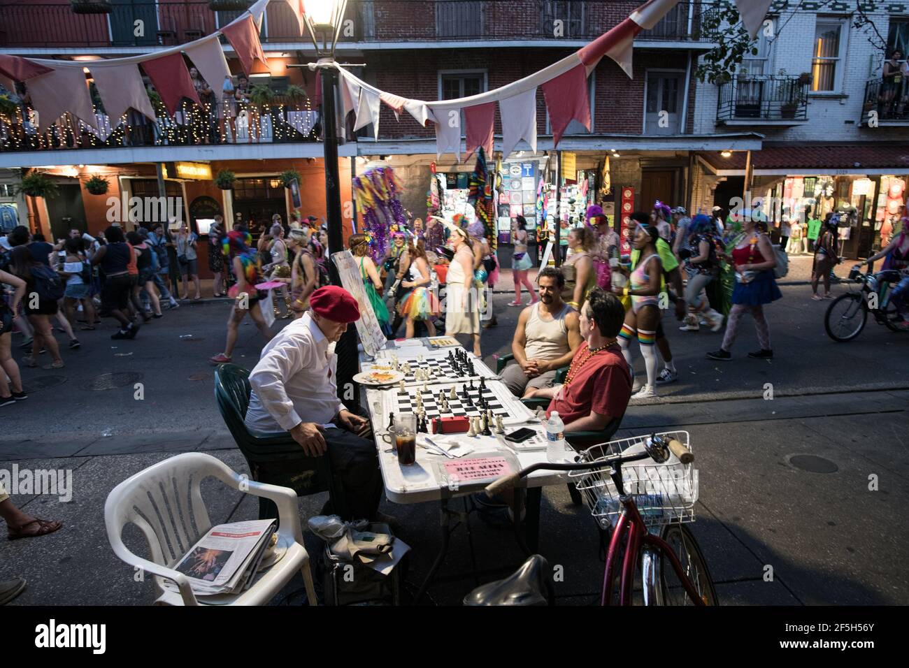 Chess master Jude Acers plays a game on Decatur Street in the French ...