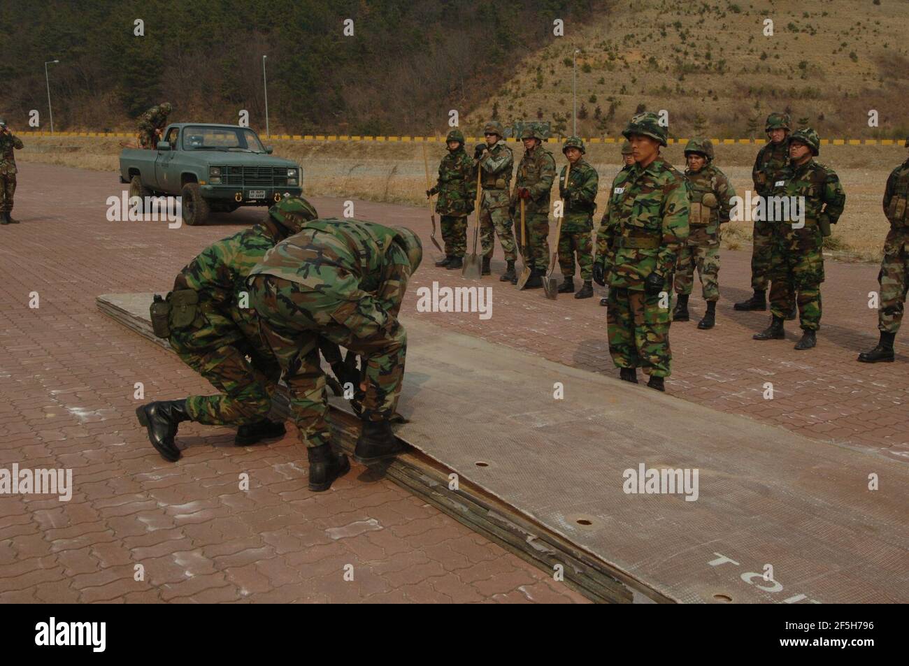 Rapid runway repair hi-res stock photography and images - Alamy