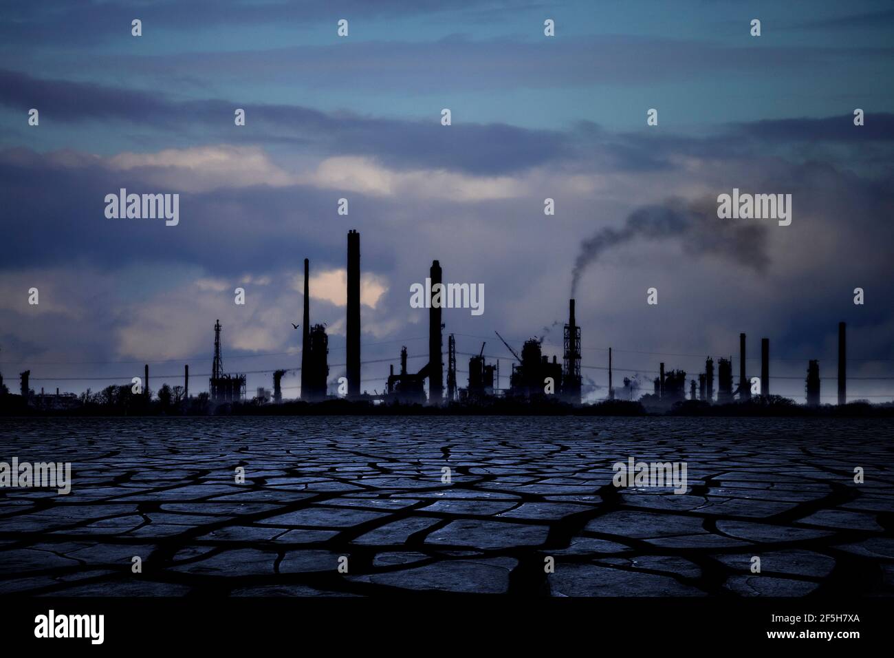Fawley,Oil,Refinery,cracking,warming,global,beach,stacks,advanced ...