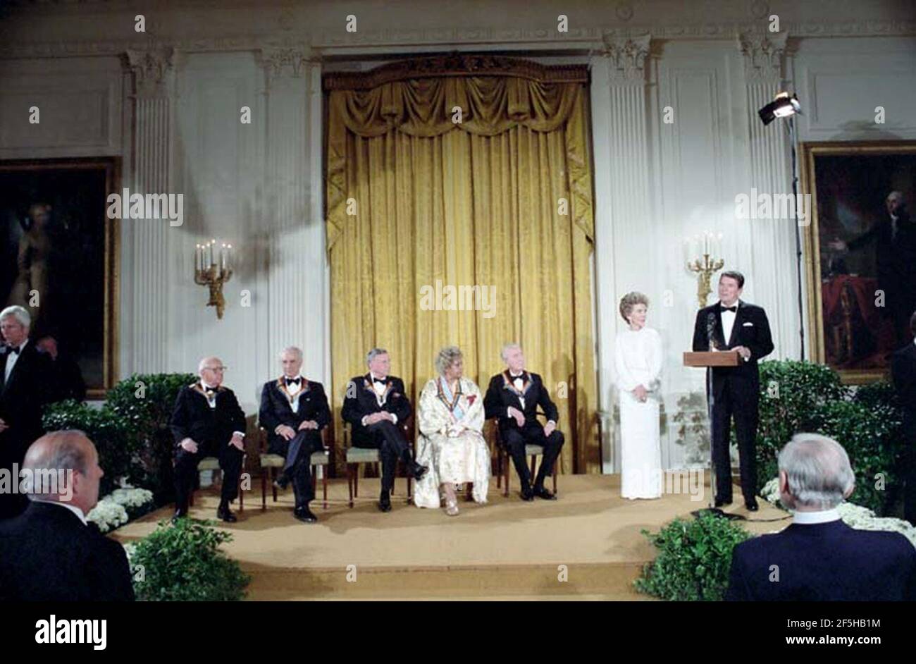 Kennedy center honors hi-res stock photography and images - Alamy