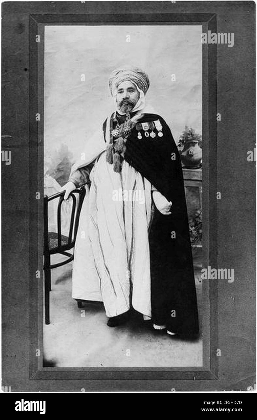 Rafa Si Slimane Ben Turkamir, agha honoraire à Souk-Arhas, commandeur ...