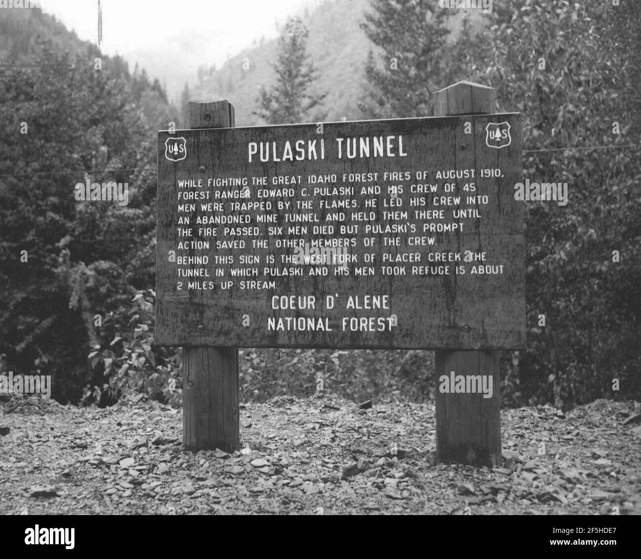 Pulaski tunnel hi-res stock photography and images - Alamy