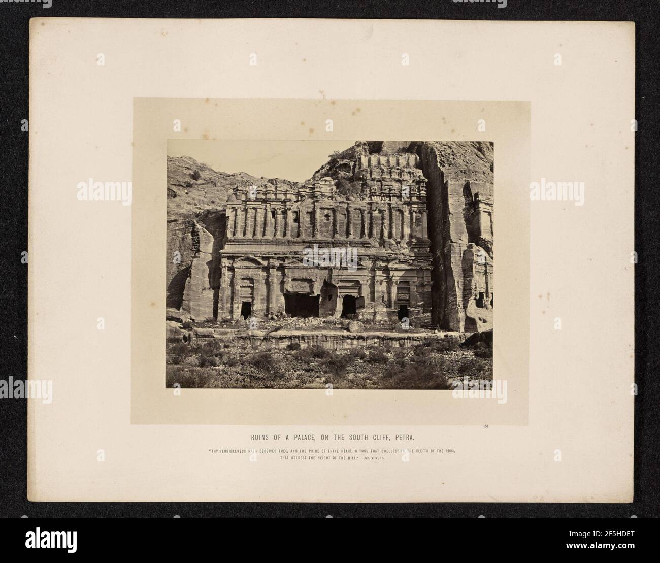 Ruins palace hi-res stock photography and images - Alamy