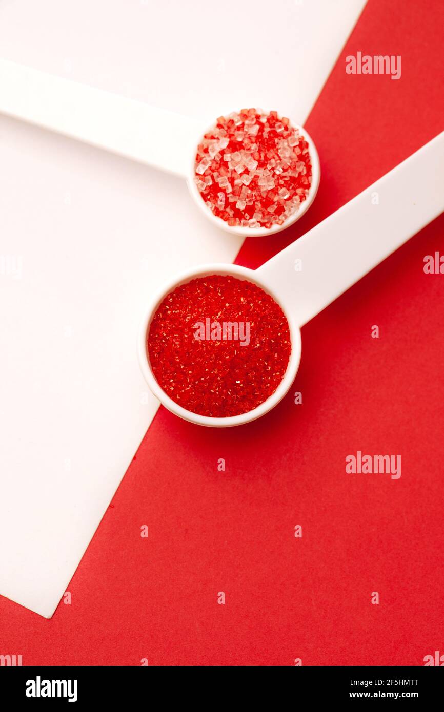 Red crystals hi-res stock photography and images - Alamy