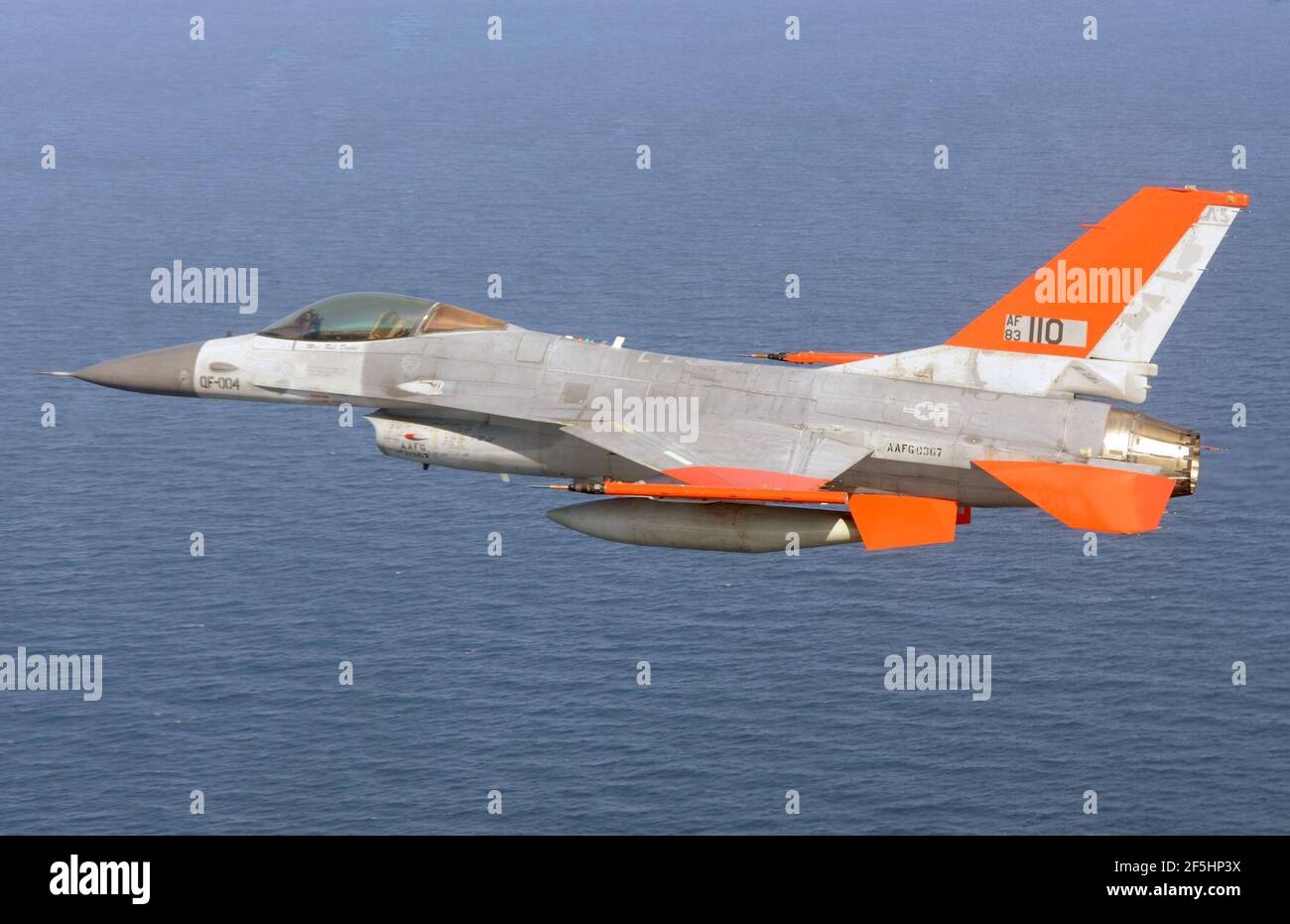 Qf 16 hi-res stock photography and images - Alamy