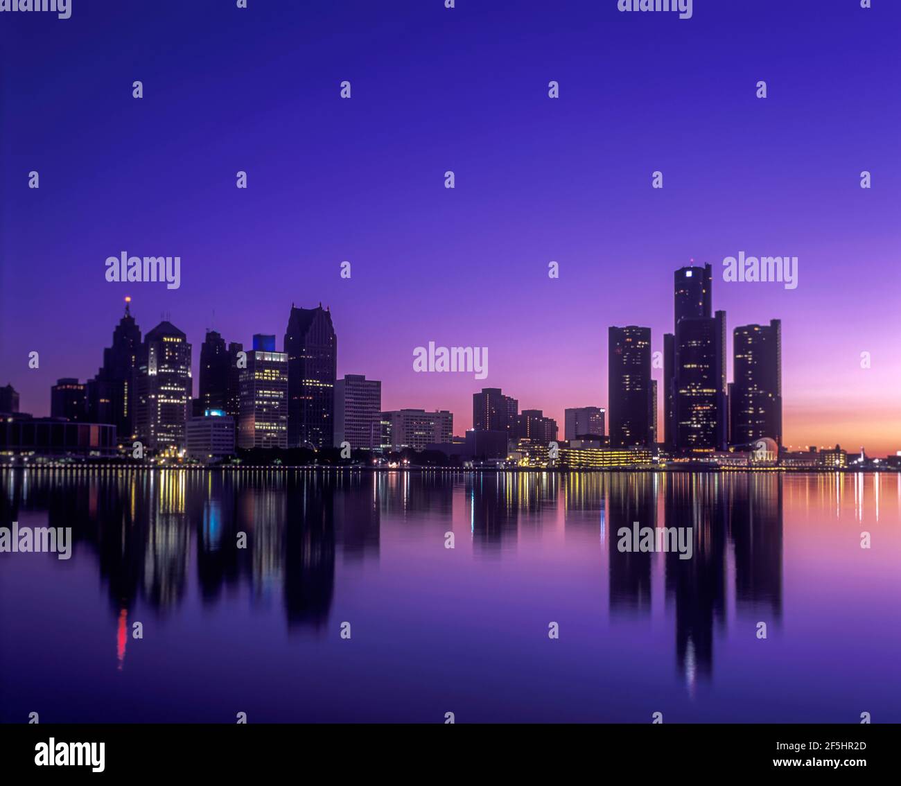 Vintage, detroit skyline hi-res stock photography and images - Alamy