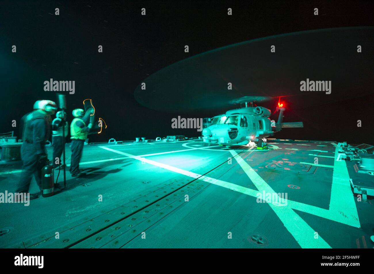 Refueling aboard USS Jason Dunham 150319 Stock Photo - Alamy