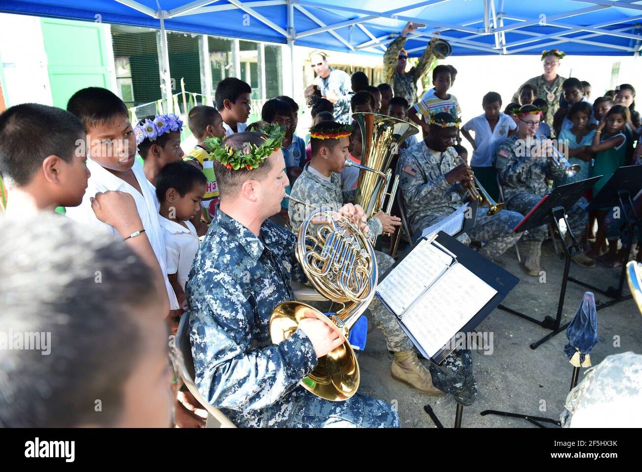 Red Beach Primary ribbon cutting ceremony 150617 Stock Photo - Alamy