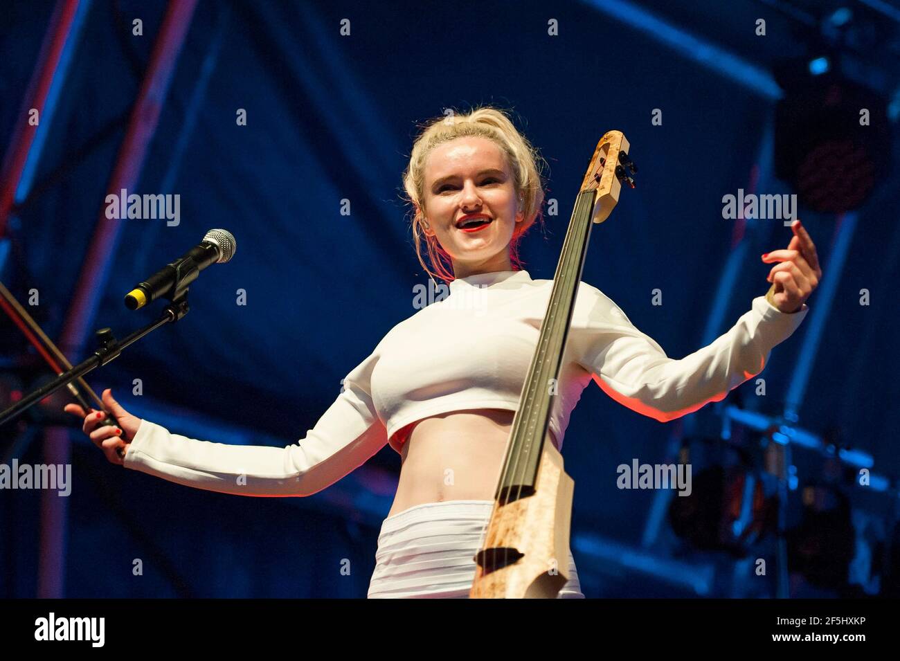 Grace Chatto Live