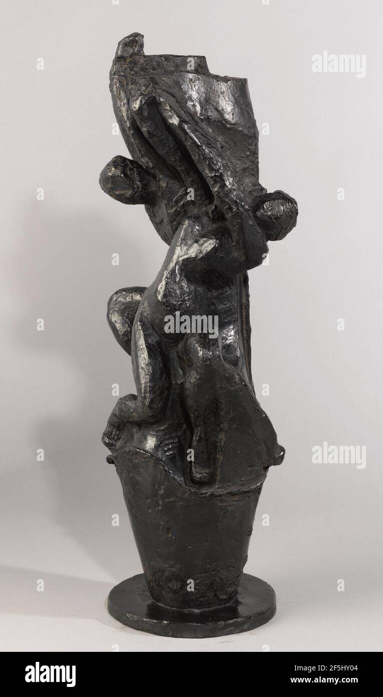 Raymond Duchamp-Villon - La Vasque Stock Photo - Alamy