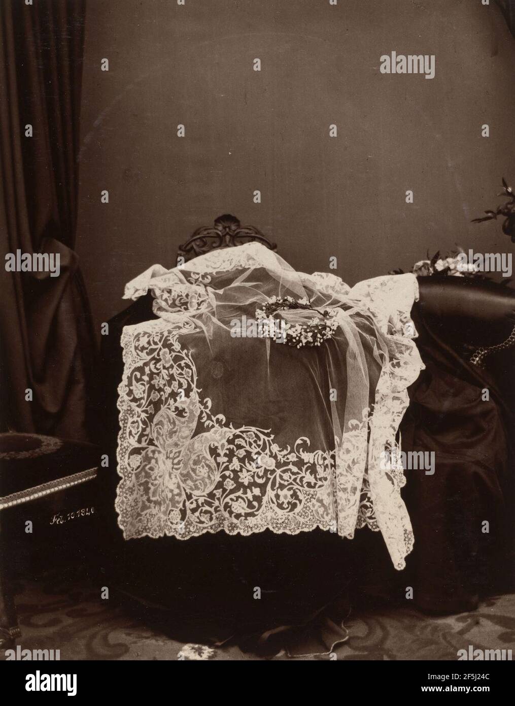 Queen Victoria's Wedding Lace Veil c.1889-91 Stock Photo - Alamy