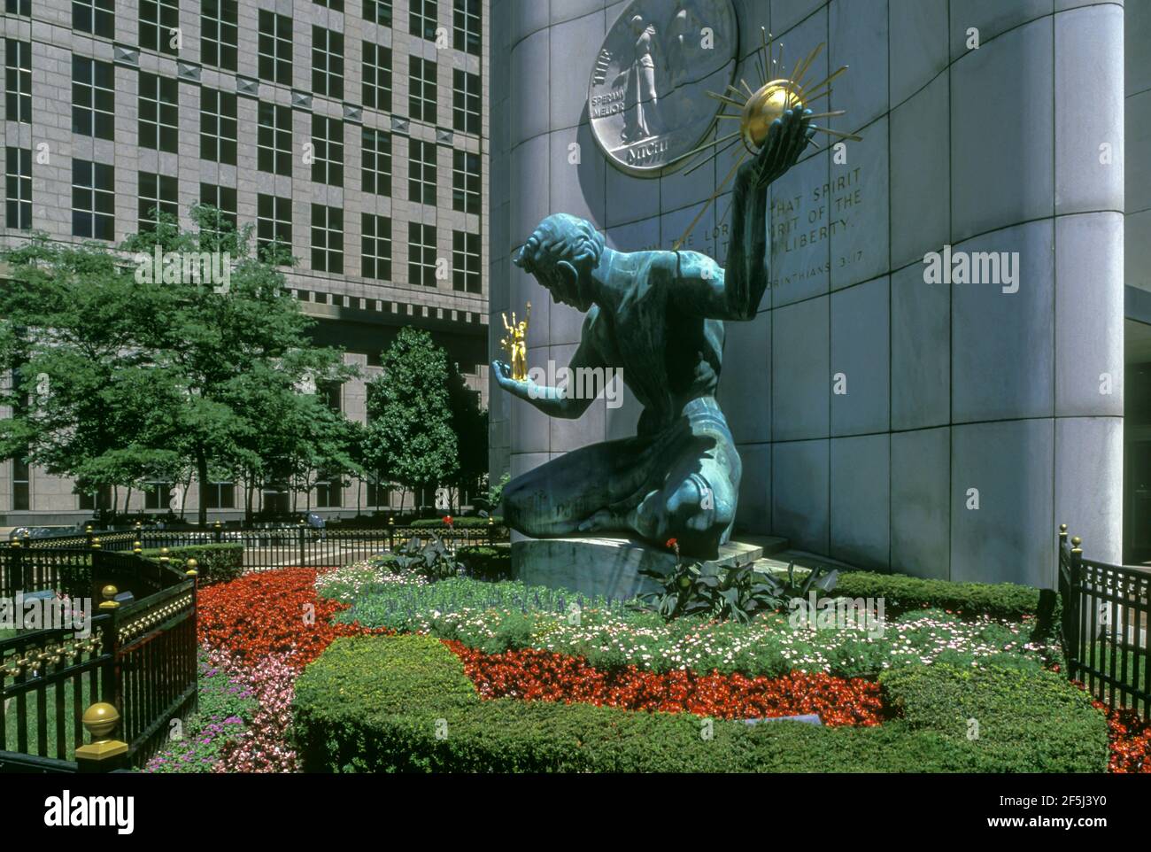 Detroit michigan spirit detroit statue hi-res stock photography and ...