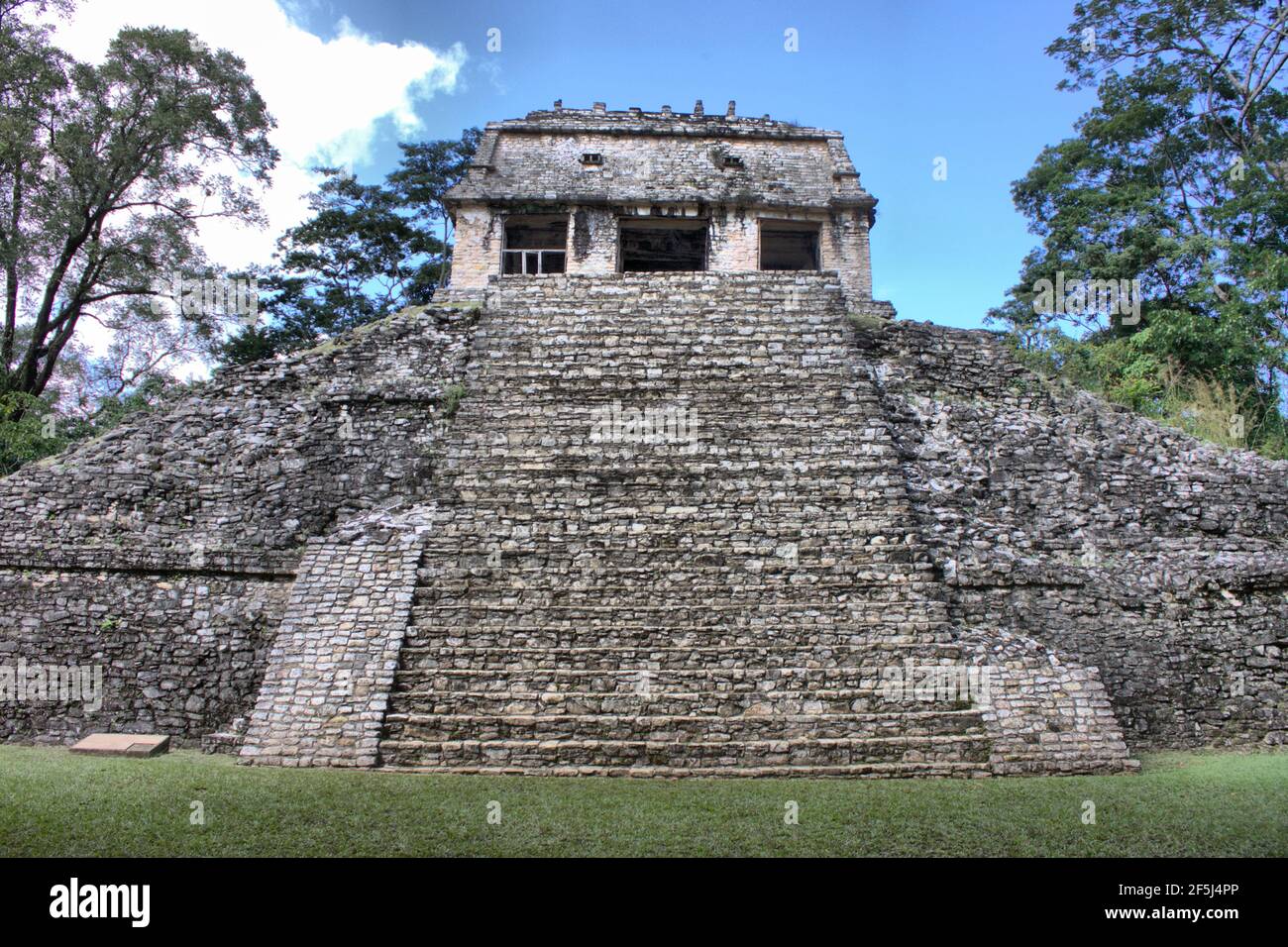 Mayan hieroglyphs at palenque hi-res stock photography and images - Alamy