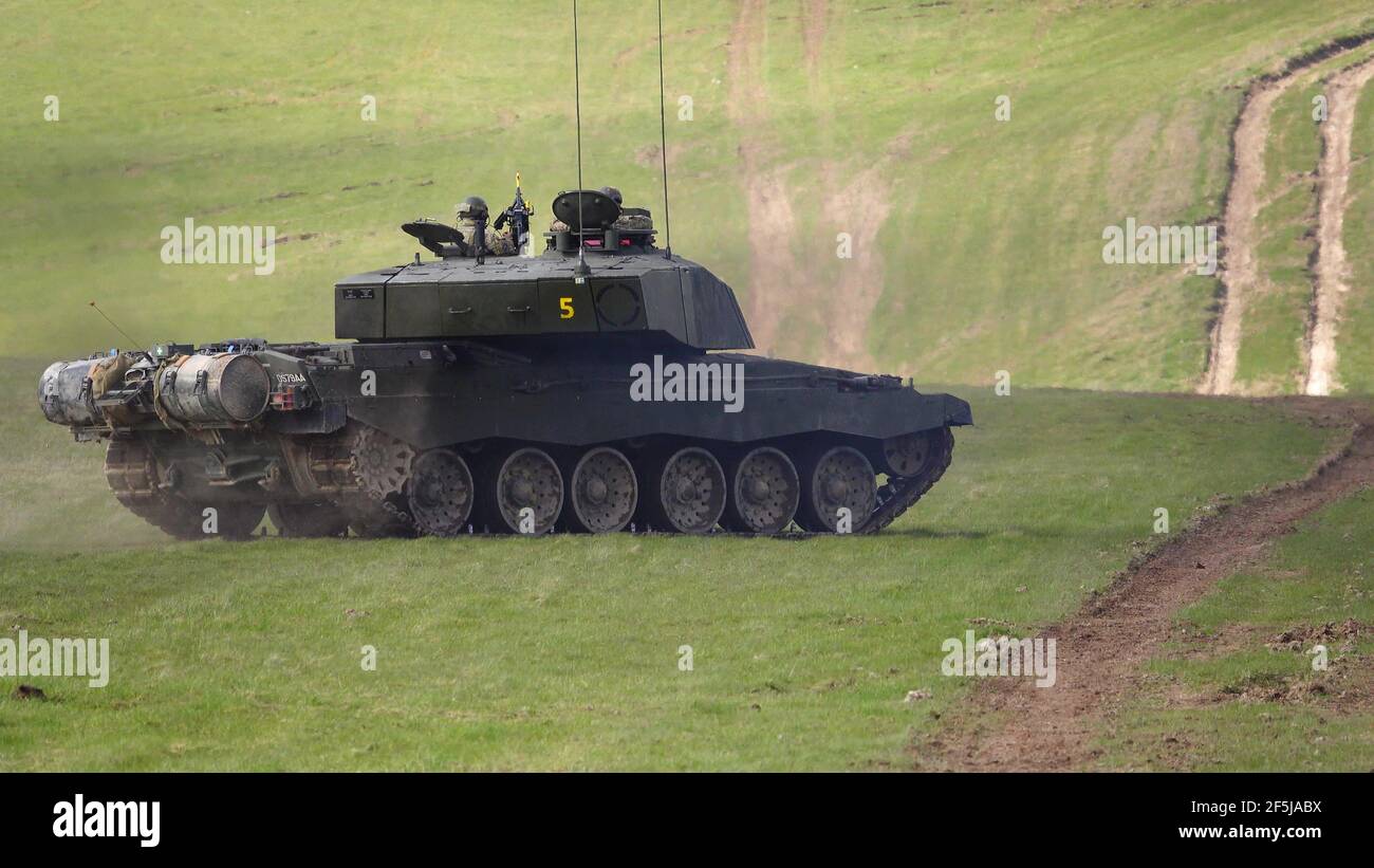 British Army Challenger 2 main battle tank on exercise in a ...