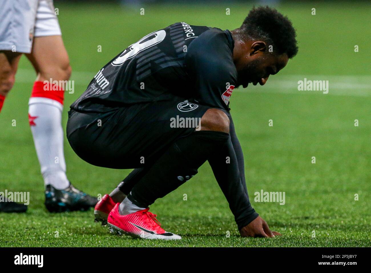 MAASTRICHT, NETHERLANDS - MARCH 26: 1-0 MVV Maastricht goal by Sven ...