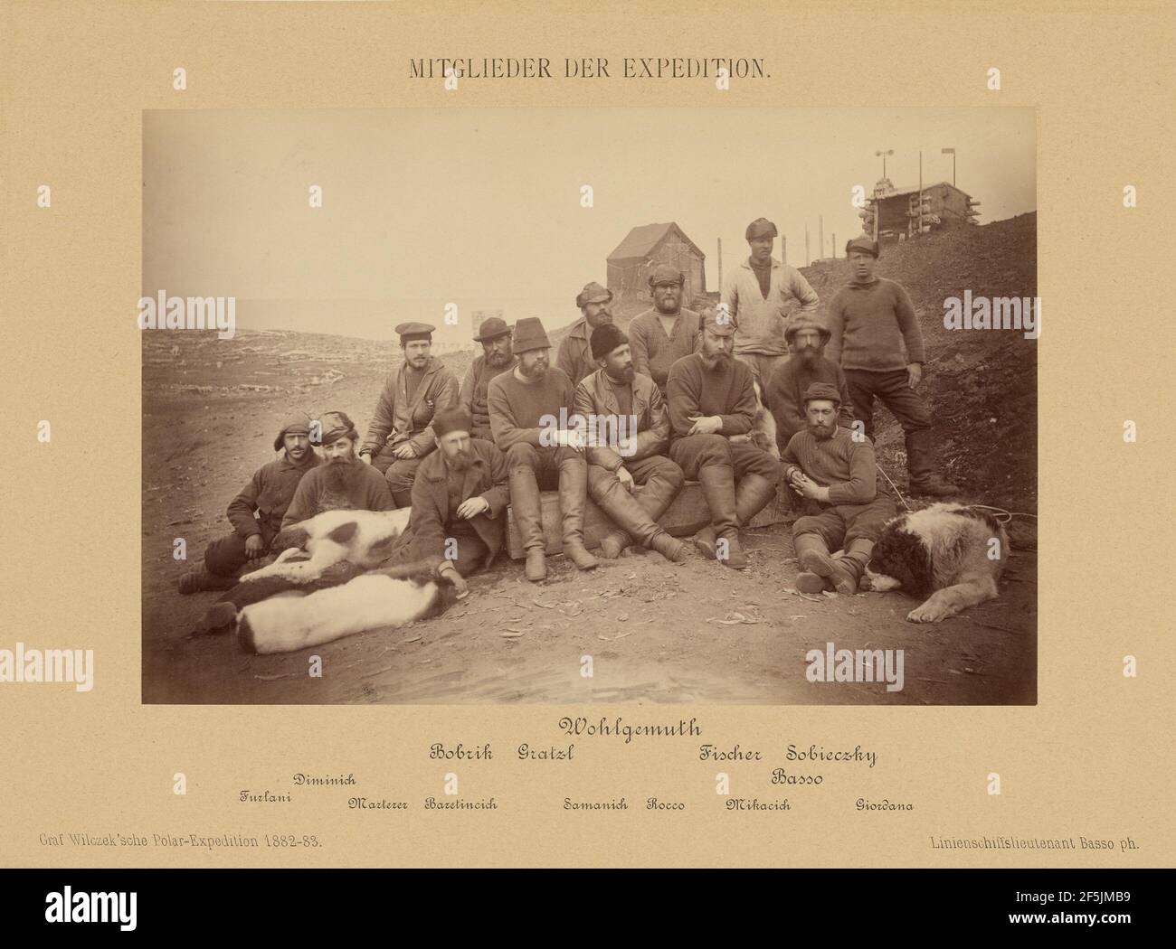 Mitglieder der Expedition. (Linienschiffs-Lieutenant) Richard Basso ...