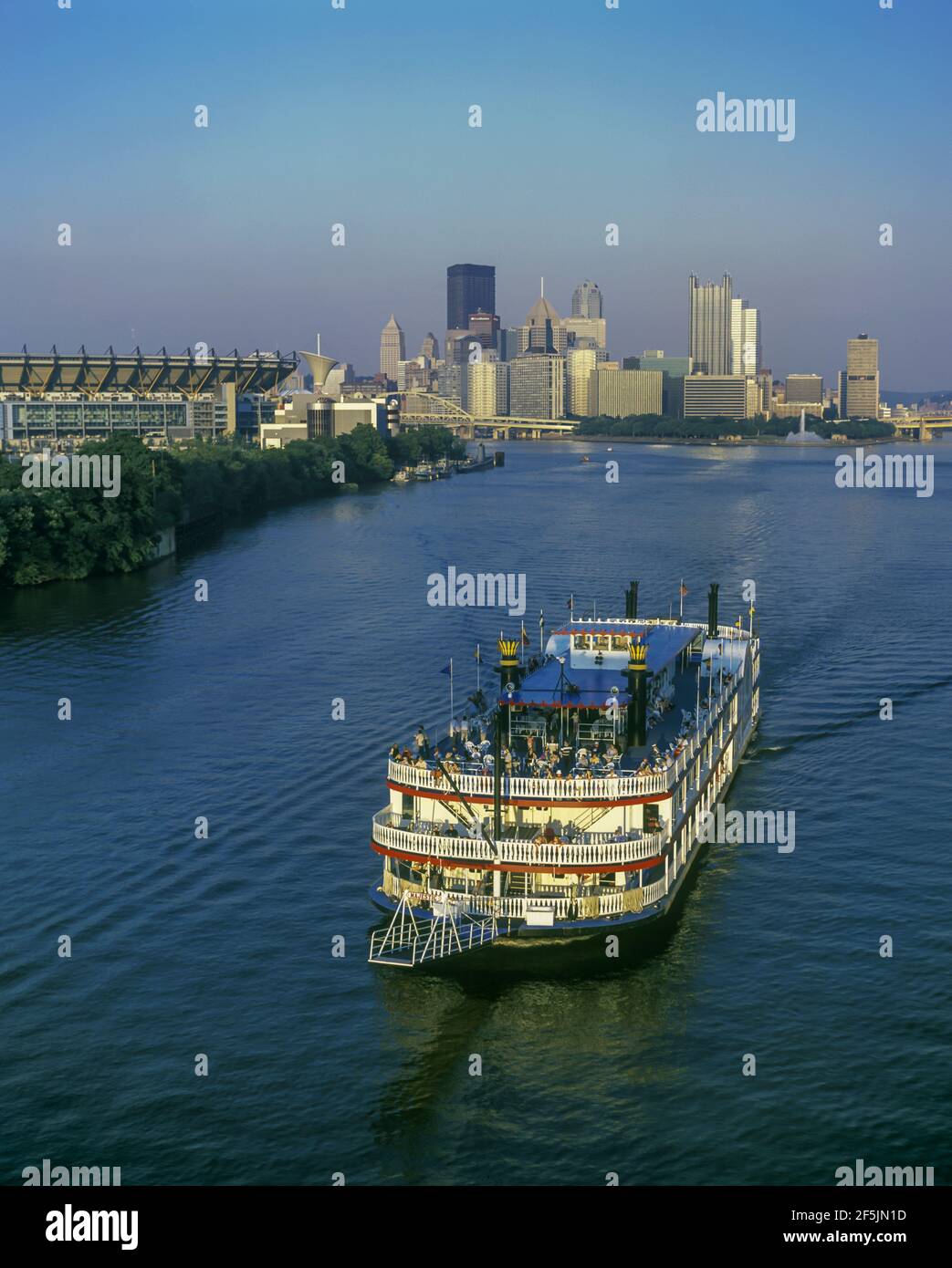 Pittsburgh historical cityscape hi-res stock photography and images - Alamy