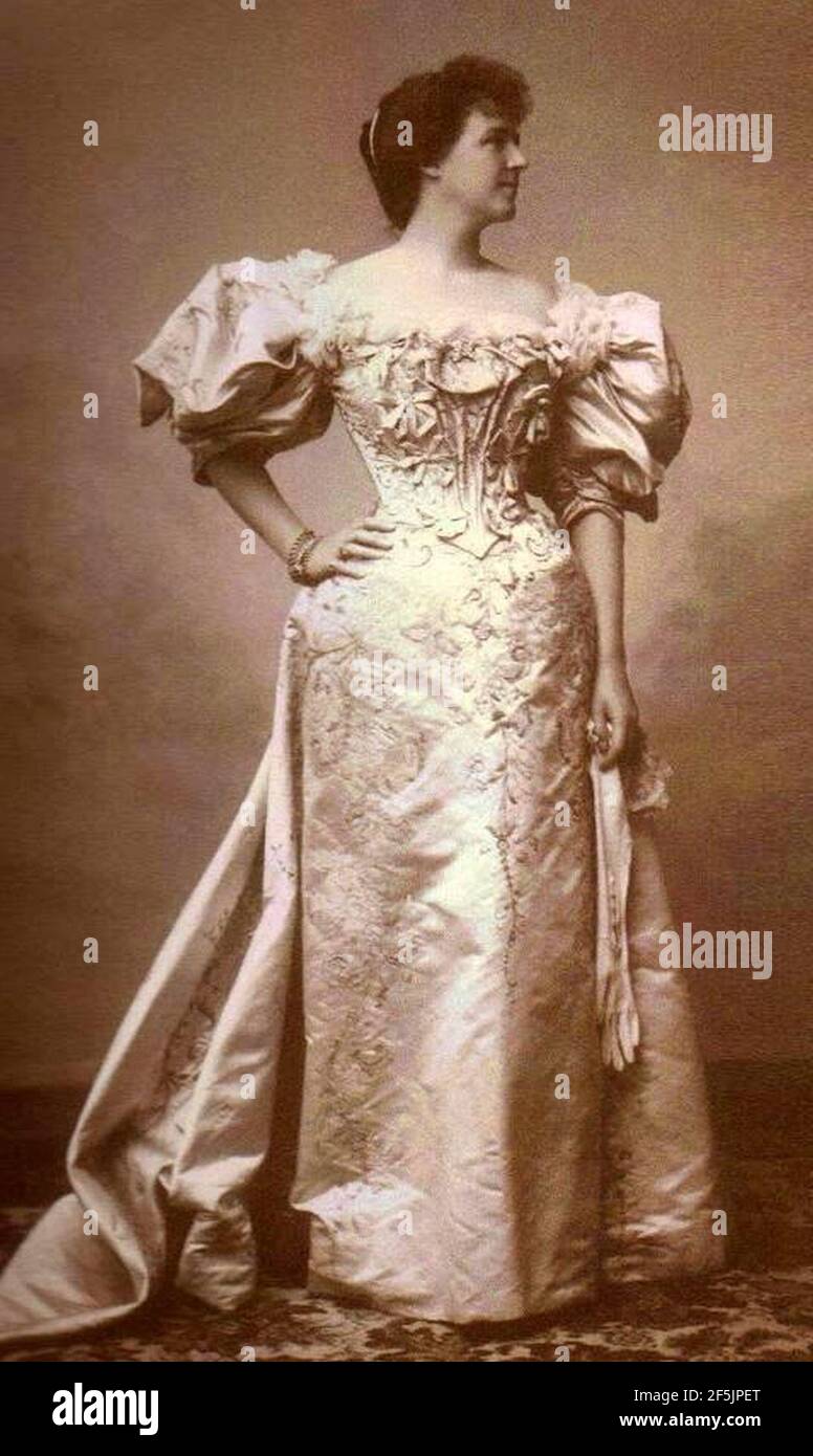 Queen amelia portugal hi-res stock photography and images - Alamy