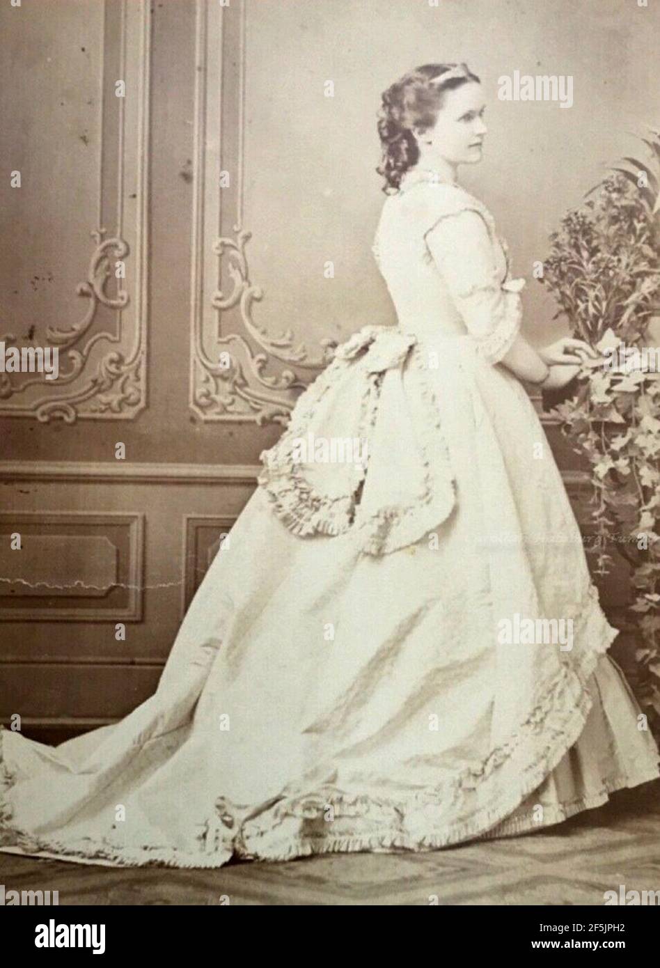 Elisabeth princess of romania hi-res stock photography and images - Alamy