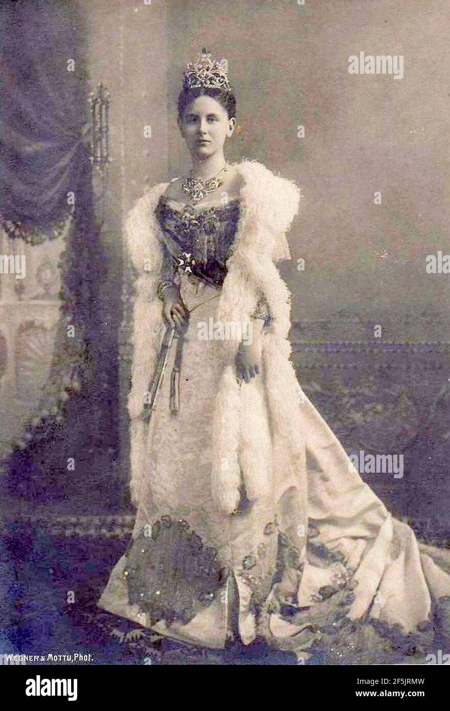 Queen Wilhelmina of the Netherlands, 1901 Stock Photo - Alamy Queen Wilhelmina of the Netherlands, 1901 Stock Photo - Alamy