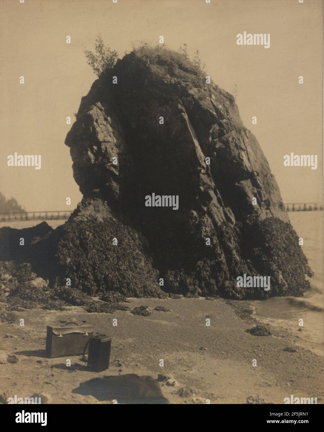 Queen Victoria Rock (HS85-10-38485 Stock Photo - Alamy