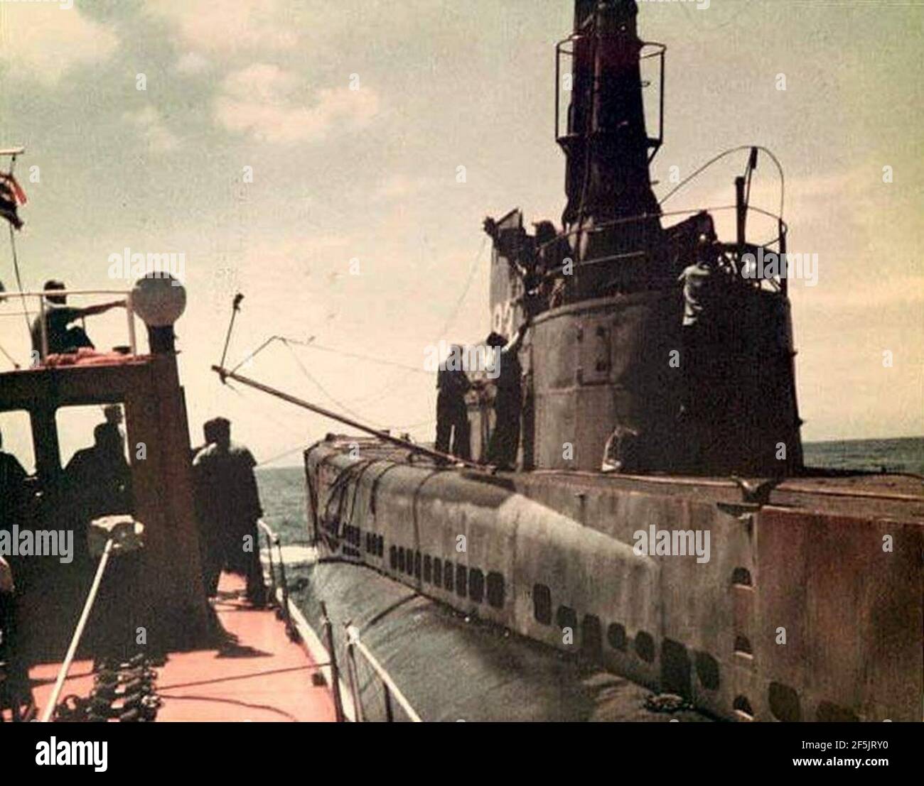 Queenfish (SS-393) before she is sunk Stock Photo - Alamy